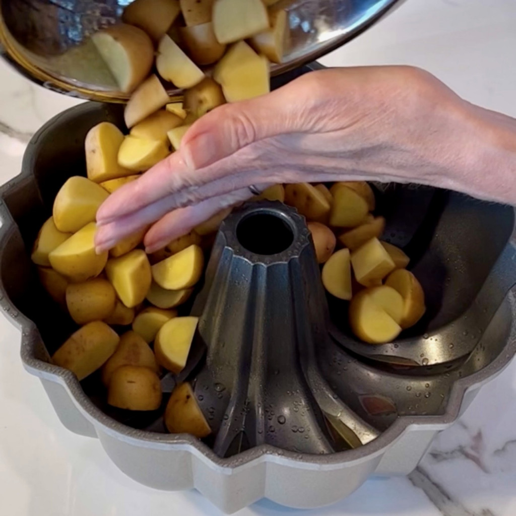 Bundt Pan Hack: Roasted Chicken and Veggies - LORAfied
