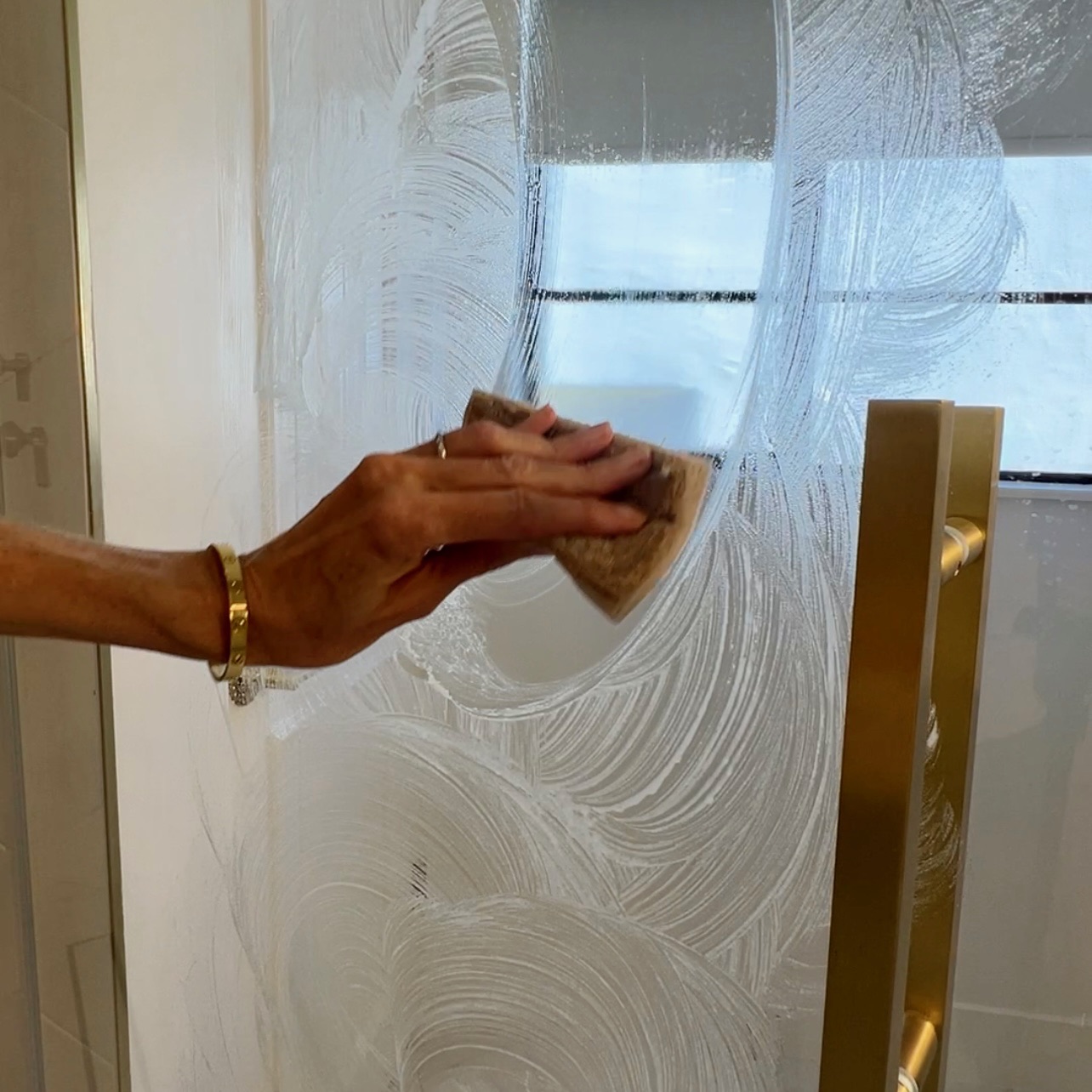 The Easiest Way to Clean a Glass Shower Door - LORAfied