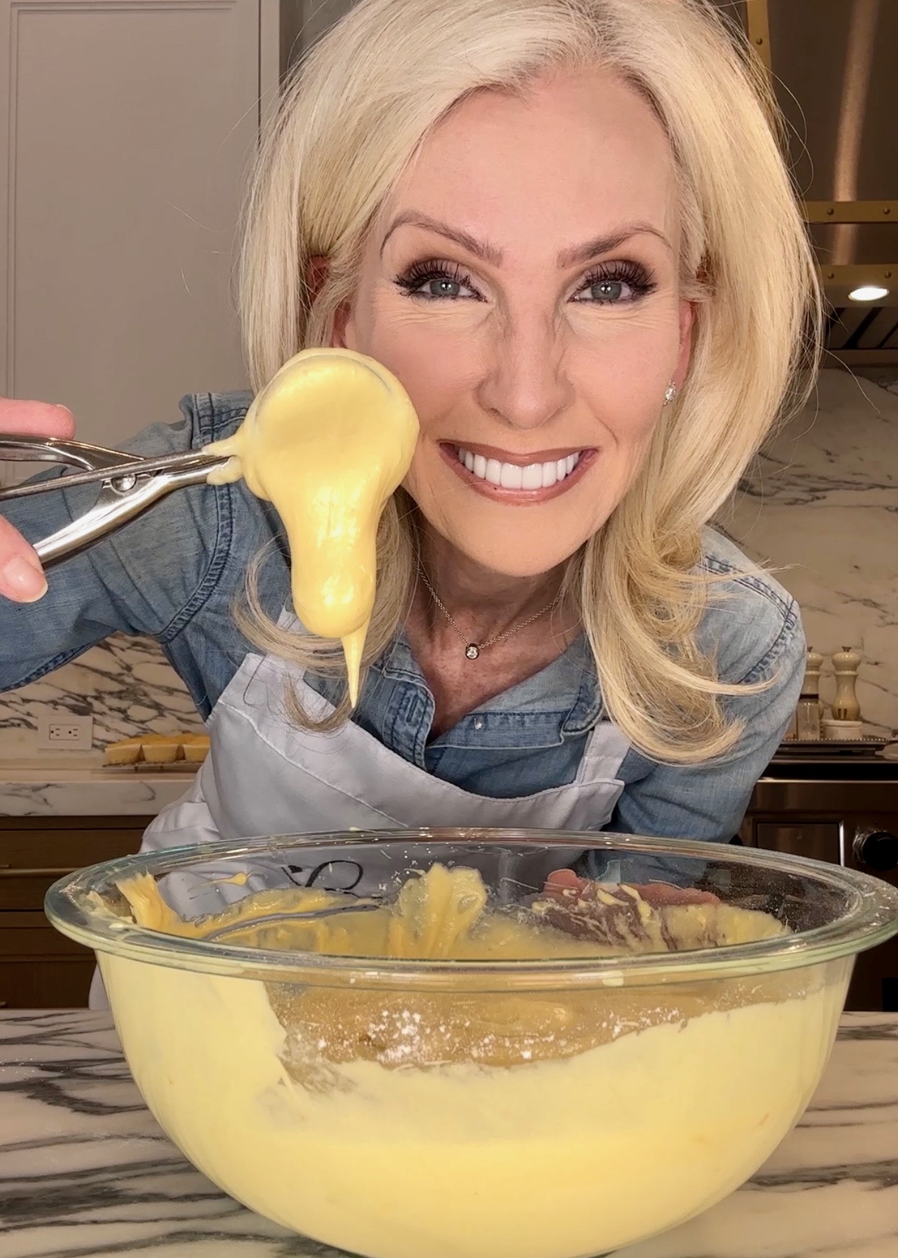 Easy 2 Ingredient Cupcake Hack - LORAfied