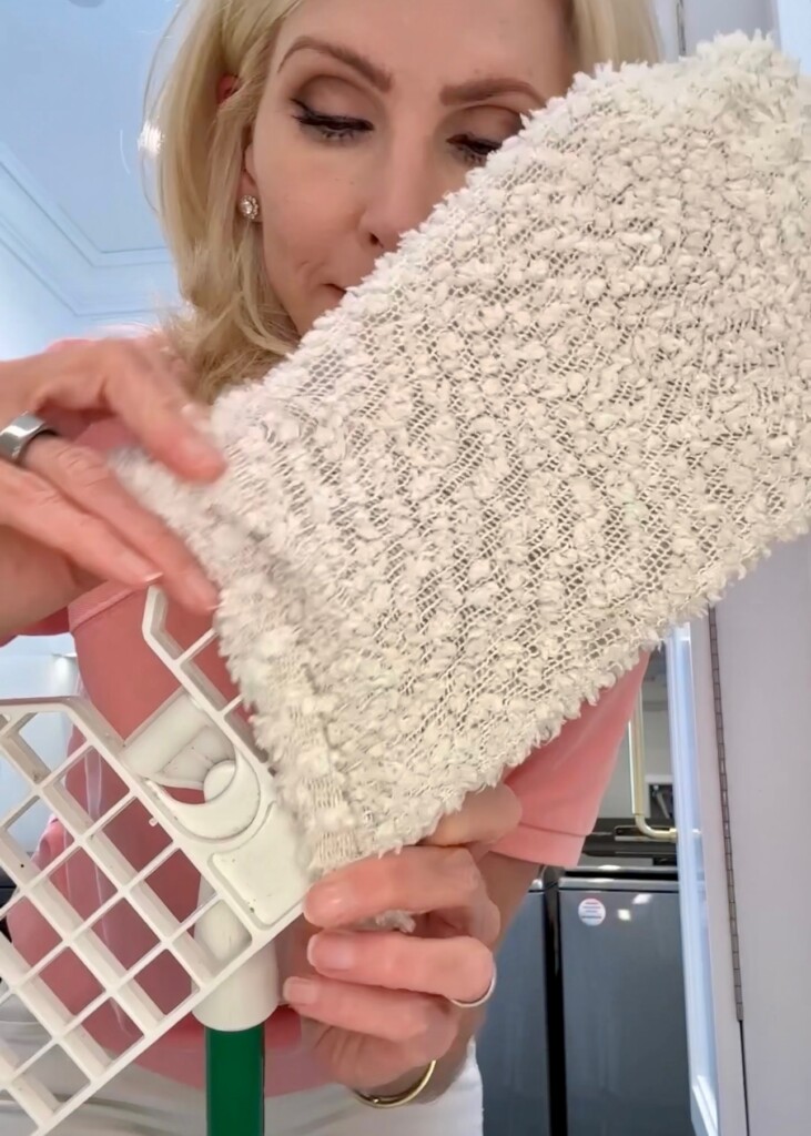 Easy and Time Saving Cleaning Hacks: Part 1 - Lorafied Easy and Time Saving Cleaning Hacks: Part 1 - Lorafied
