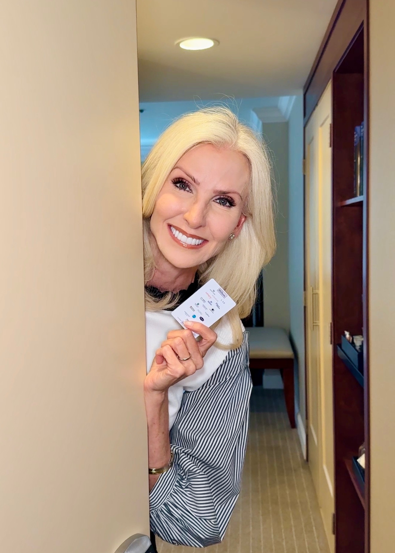 Genius Hotel Hacks That'll Change the Way You Stay - LORAfied