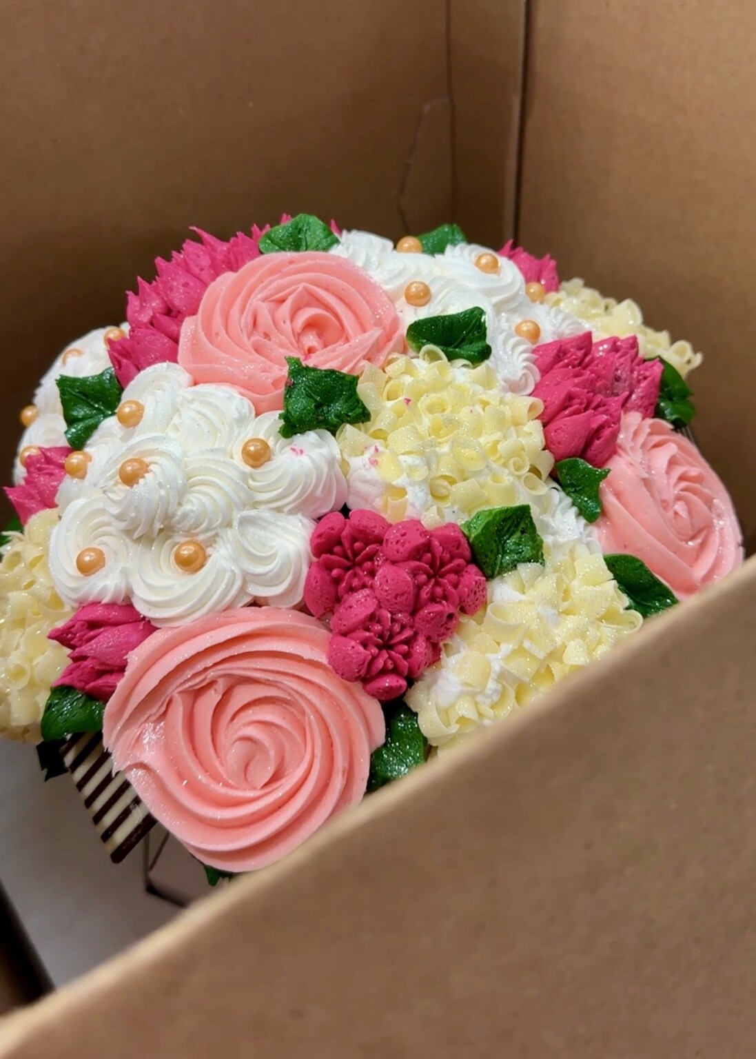 Mind Blowing $20 Secret Cupcake Bouquet from Walmart - LORAfied